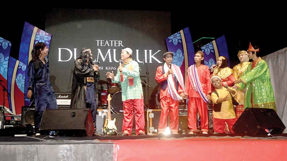 Pentas Dulmuluk “Pangeran Malbi Mencari Rendang yang Hilang” Hidupkan ...