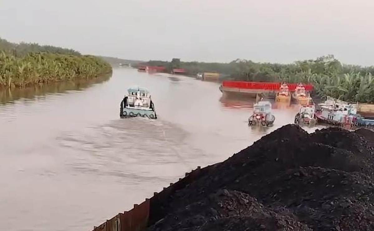 Tali Putus, Tongkang Senggol Jembatan Bentayan di Banyuasin