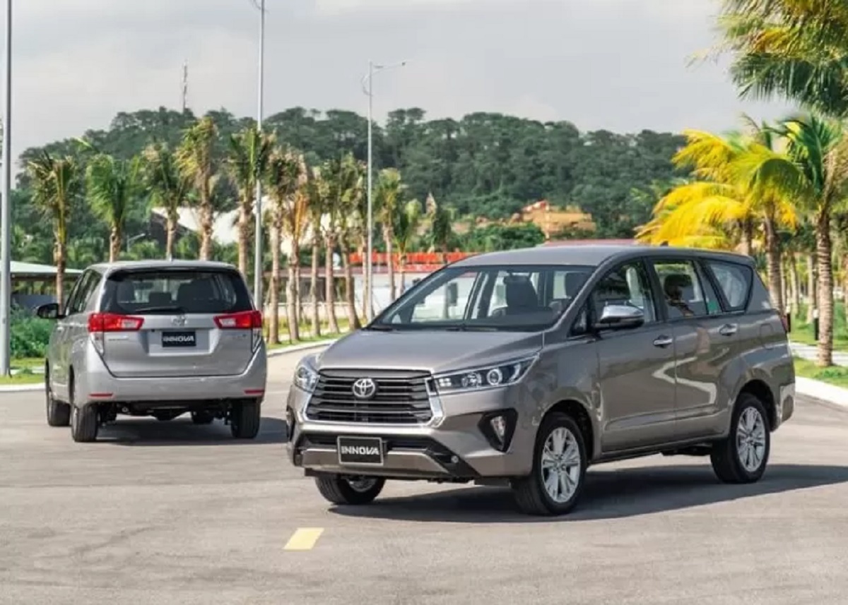 5 Mobil Rental Paling Laris untuk Mudik Lebaran 2025: Innova Reborn ...
